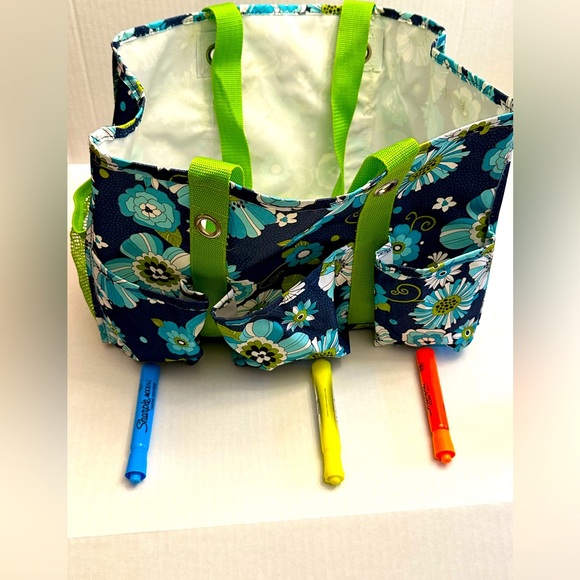 thirty-one | Bags | Thirty One Utility Floral Tote Mesh Sides 5 Pockets ...